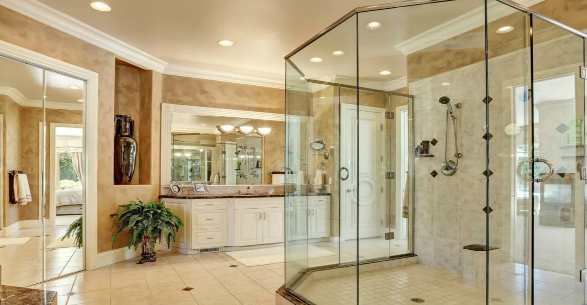 Get Wild with Custom Shower Units | M&T Glass